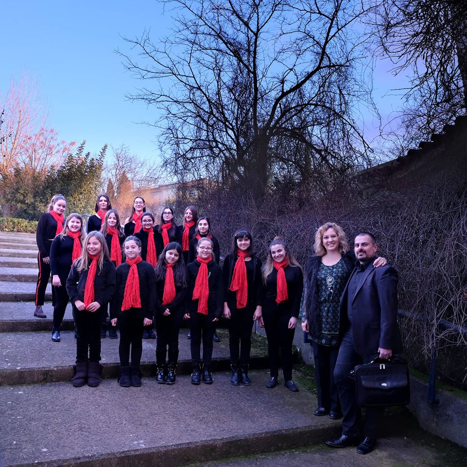Νεανική Χορωδία Ellie’s Voices – All for National Archaeological Museum ...